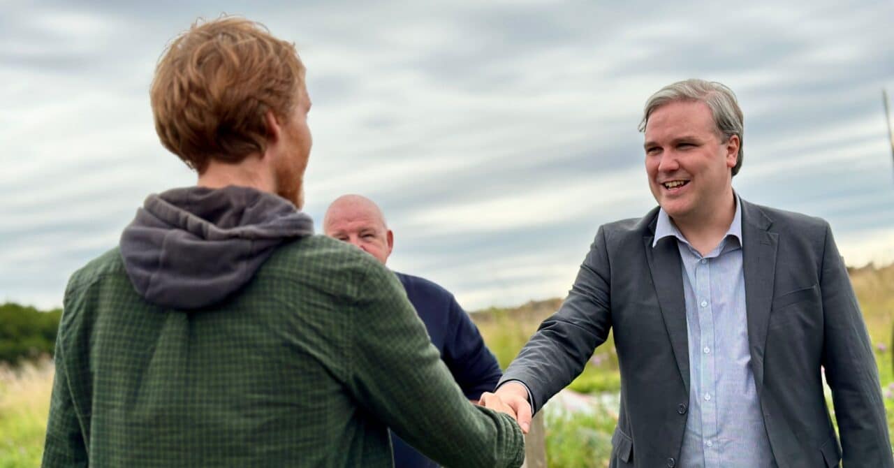 JTPB Fund: Tom Arthur MSP visits Grow Free Community Foundation - ACVO TSI